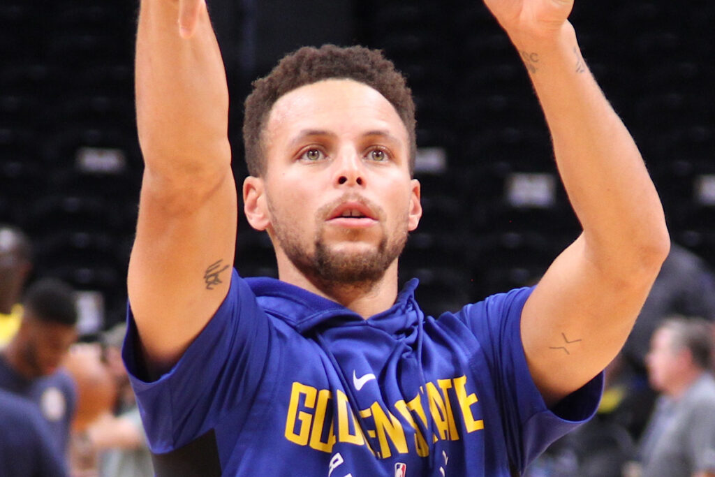 NBA, Stephen Curry spiega la sua nuova esultanza: la "buonanotte ...