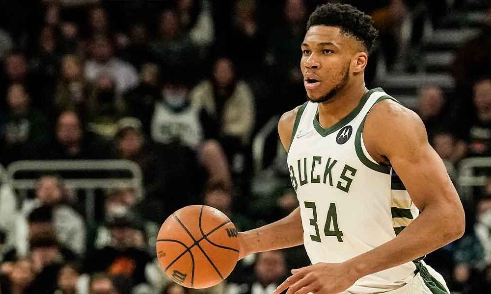 NBA, Alex Antetokounmpo disputerà i training camp con i Milwaukee Bucks ...